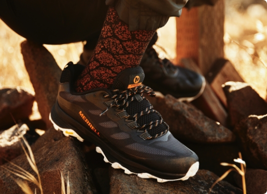 Outdoor Schuhe und Bekleidung zum Wandern und Trail Running | Merrell